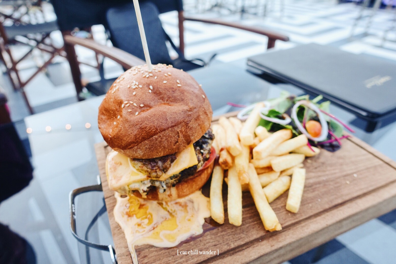 [รีวิว] TOP KNOT Rooftop Bar & Restaurant ร้านรูฟท็อปชิคๆใกล้แม่น้ำ ...