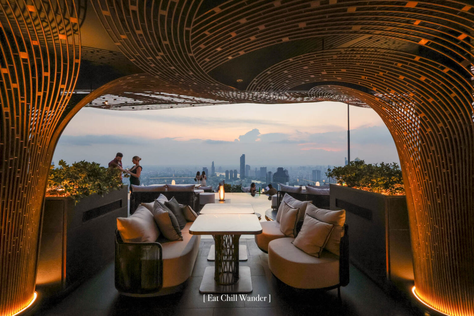 [รีวิว] Le Du Kaan (ฤดูกาล) รูฟท็อปวิวอลังการใจกลางกรุงเทพฯ ที่เสิร์ฟอาหารไทยจากเชฟระดับมิชลิน ...